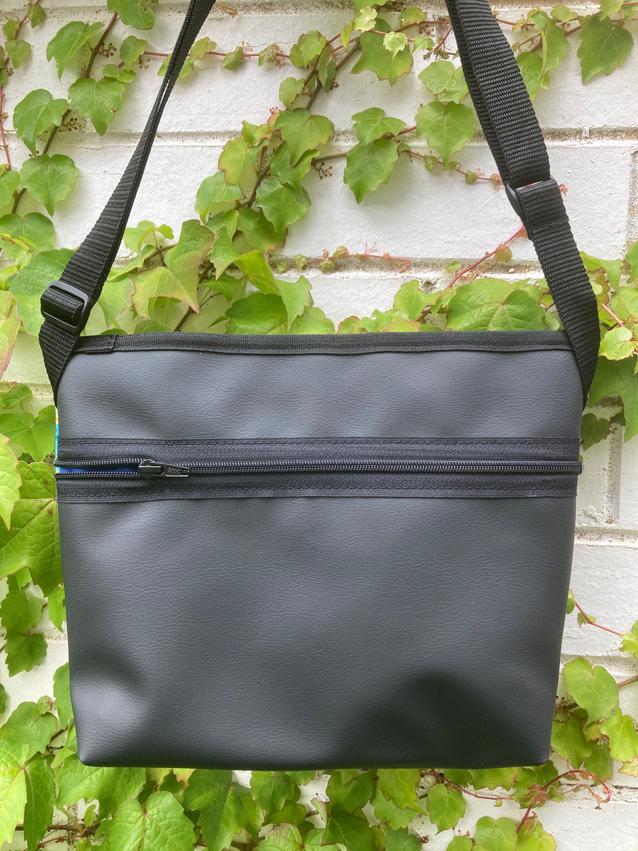 Carmie Bag - Bush Buddy Kookaburra – Fatmummas